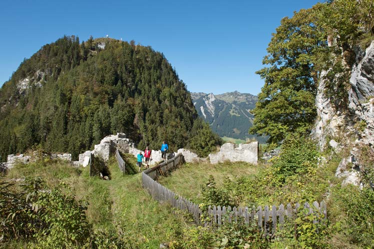 Wandelen Reutte. Wandelroutes door het dal en over de bergen.