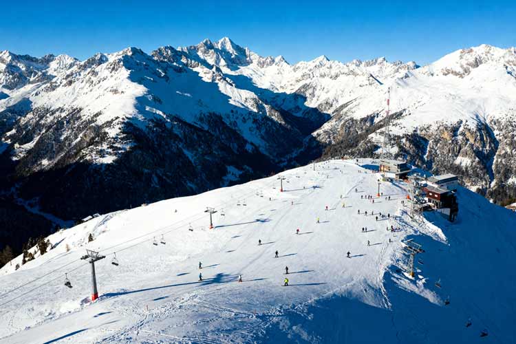 Landeck Zams Fließ Venetregion Wintersport Skivakantie.